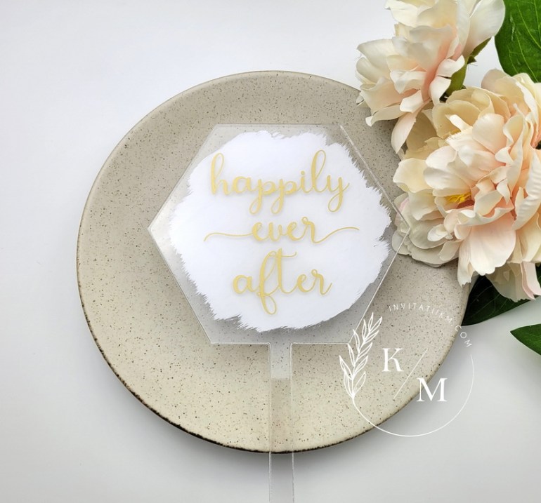 Topper pentru tort Happily Ever After – hexagon – alb si auriu ...