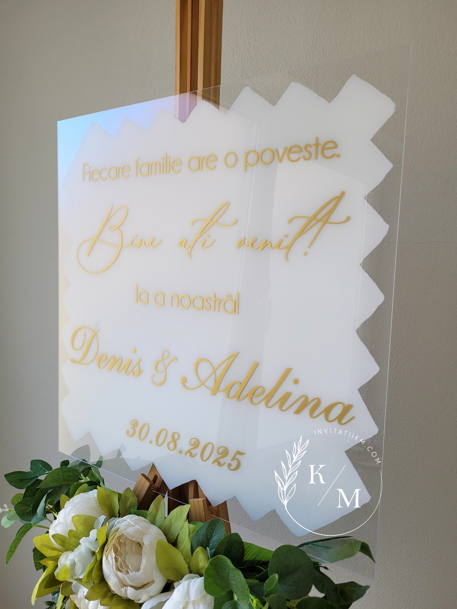 Panou intampinare invitati la nunta alb si auriu, panou bine ati venit ...