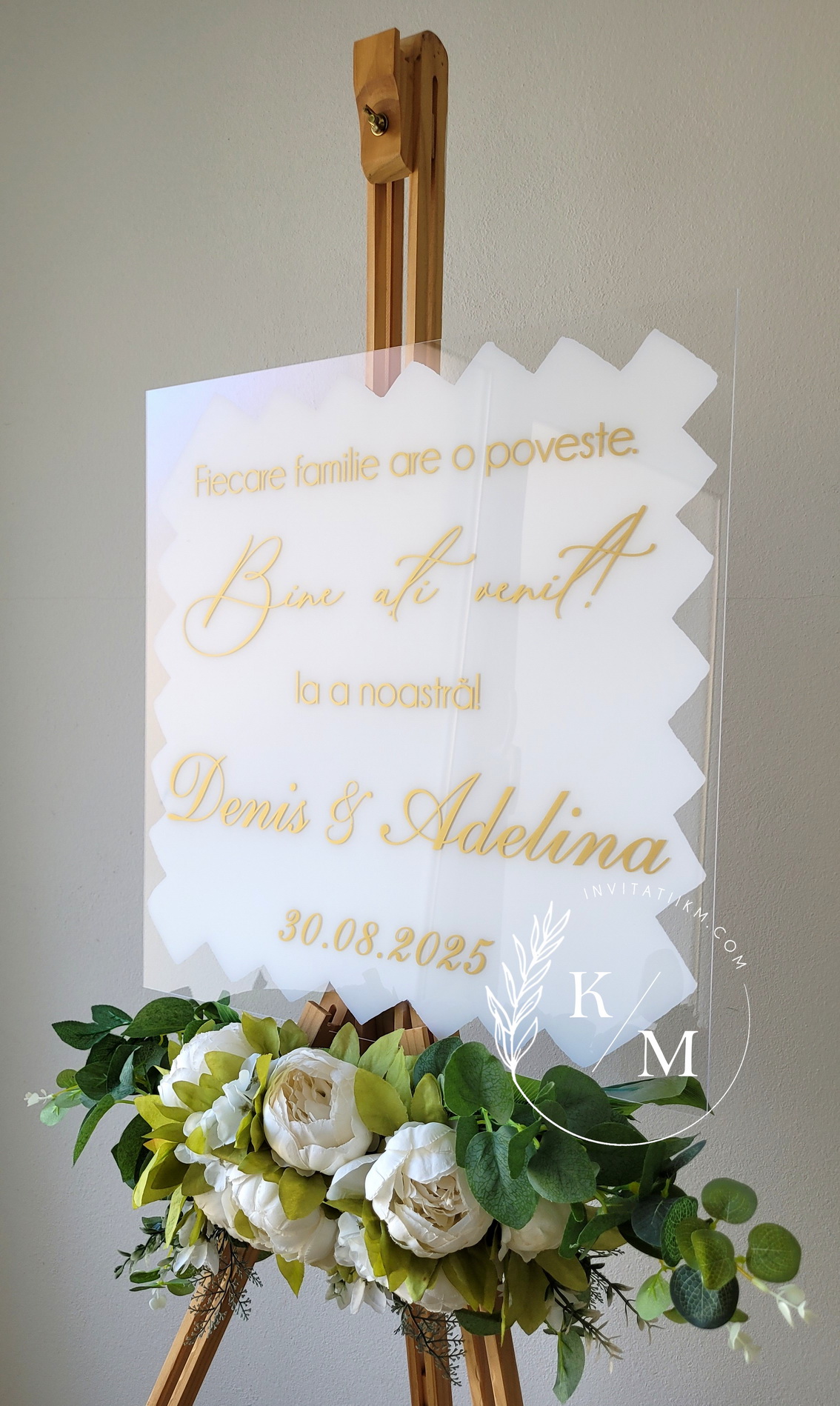 Panou intampinare invitati la nunta alb si auriu, panou bine ati venit ...