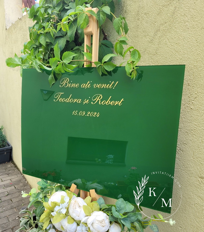 Panou plexiglas si Lista asezare invitati nunta – Invitatii K & M